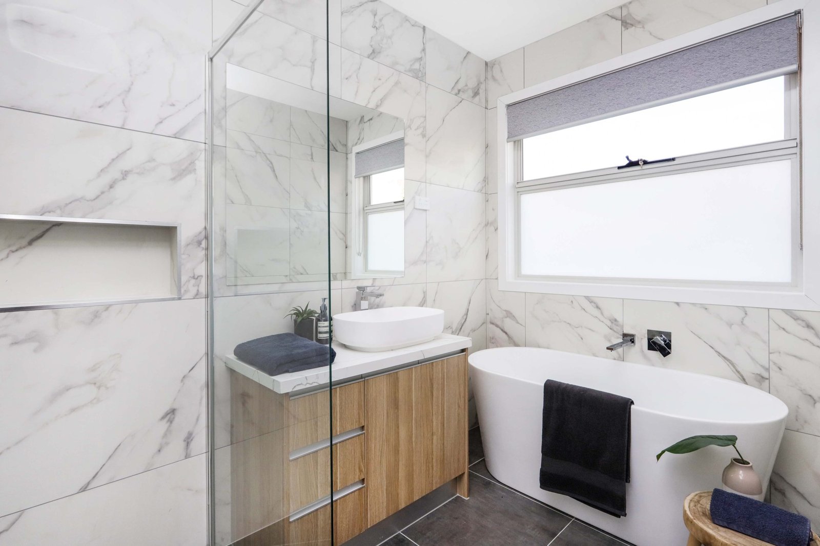 A Bathroom Remodel Lands the Right Materials